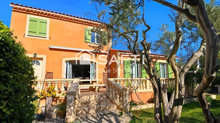 Maison 6 pièces à vendre à Tarascon, Saint-Gabriel, Route d'Avignon, Route de Boulbon