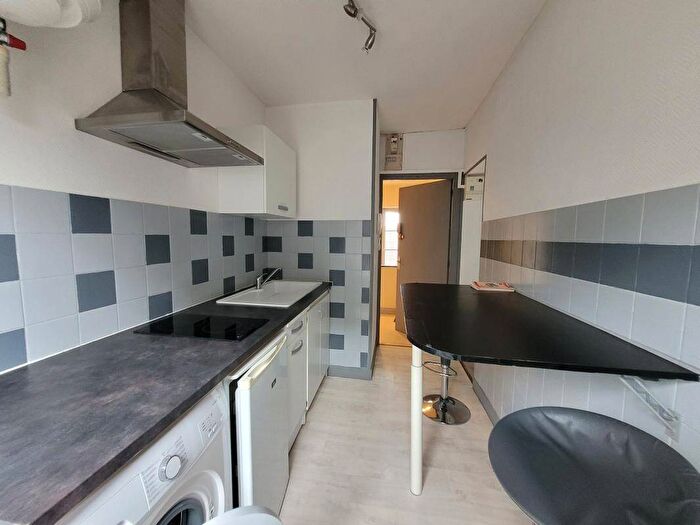 Appartement à louer - Sud, La Souterraine - 2 pièces - 1 chambre