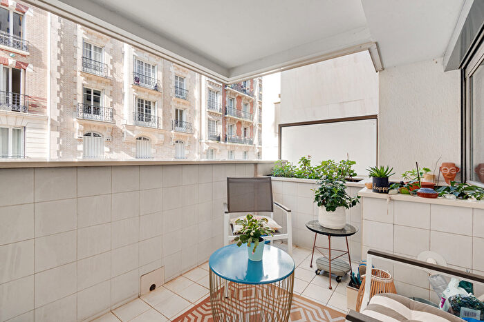 Appartement à vendre - Paris e , Porte de Saint-Cloud, Auteuil-Sud - 3 pièces - 2 chambres