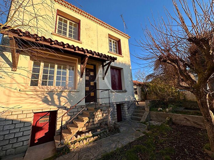 Maison 4 pièces à louer à Geoffroy Martel, Saintes