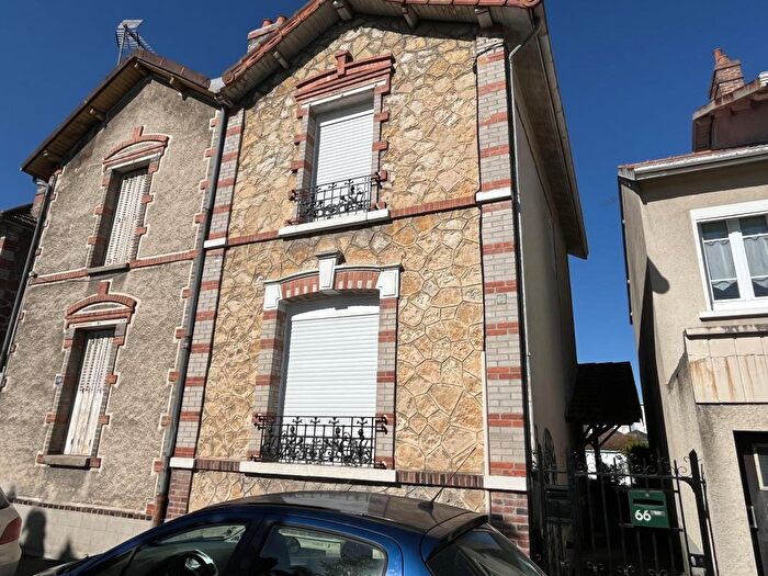 Romilly-sur-Seine, Centre-ville, Gare, Lion, Les Hauts Buissons : Maison 4 pièces à vendre