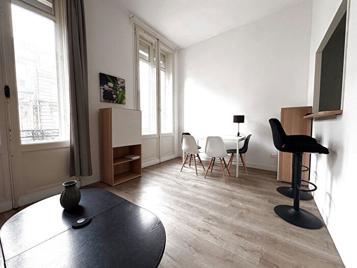 Appartement à louer - Bordeaux, Victoire, Sainte-Eulalie - 2 pièces - 1 chambre