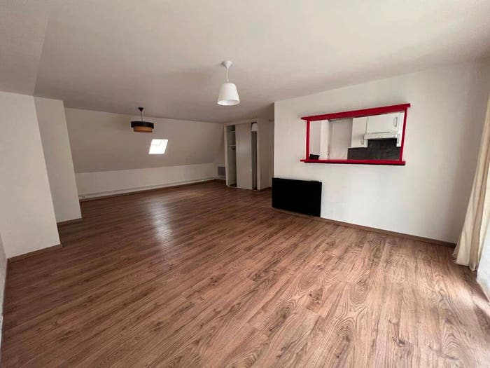 Place d'Armes et du Barlet, Douai - Appartement 3 pièces à louer
