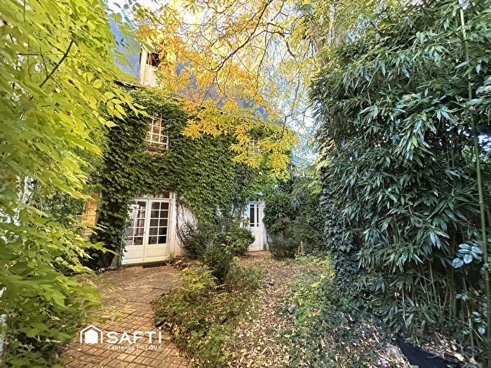 Maison à vendre - Saint-Calais - 12 pièces - 6 chambres