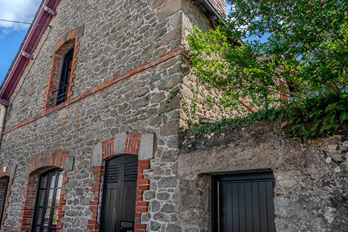 Maison à vendre - Guérande, Centre-ville, Faubourgs - 6 pièces - 4 chambres