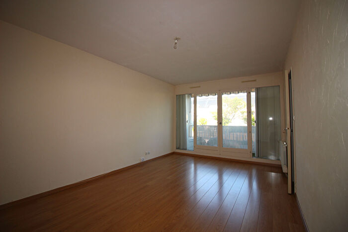 Appartement à louer - Saint-Cyr-sur-Loire, Chanterie - 4 pièces - 2 chambres