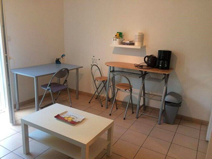 Appartement à louer - Cathédrale, Tours - 1 pièce