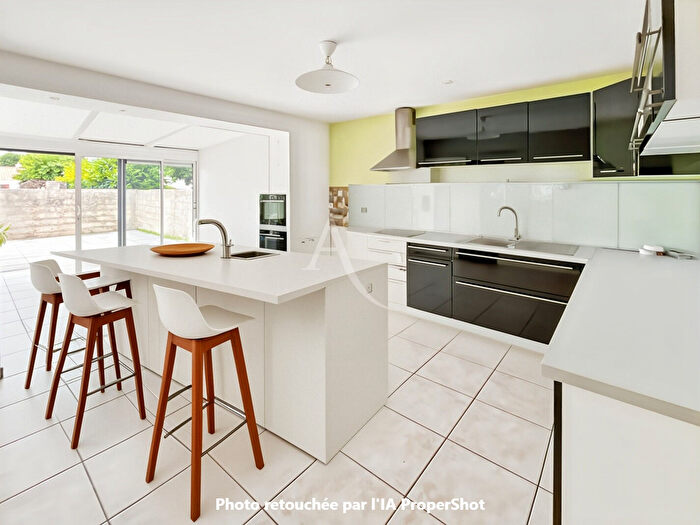 Maison 6 pièces à Challans, Saint Dominique, Route des Sables d'Olonne, à vendre