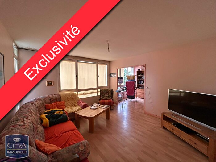 Appartement à vendre - Laval, Pavement - 4 pièces - 3 chambres