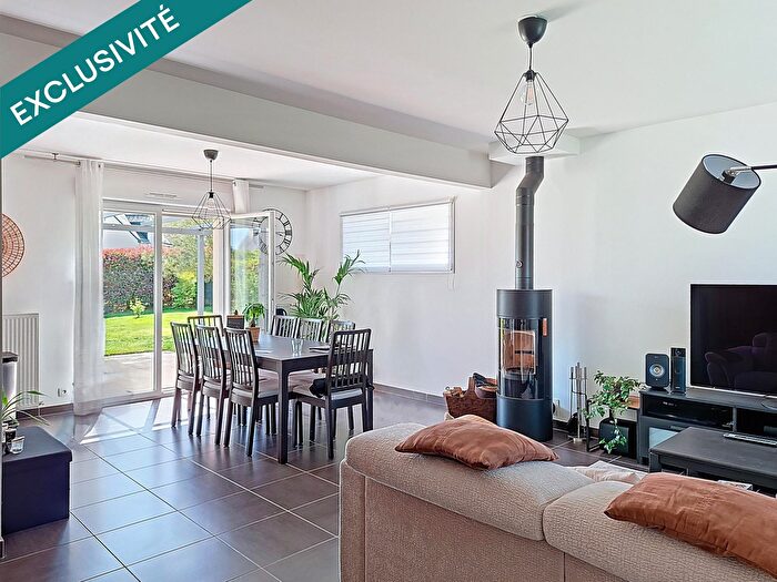 Maison à vendre - Mézières-sur-Couesnon - 5 pièces - 4 chambres