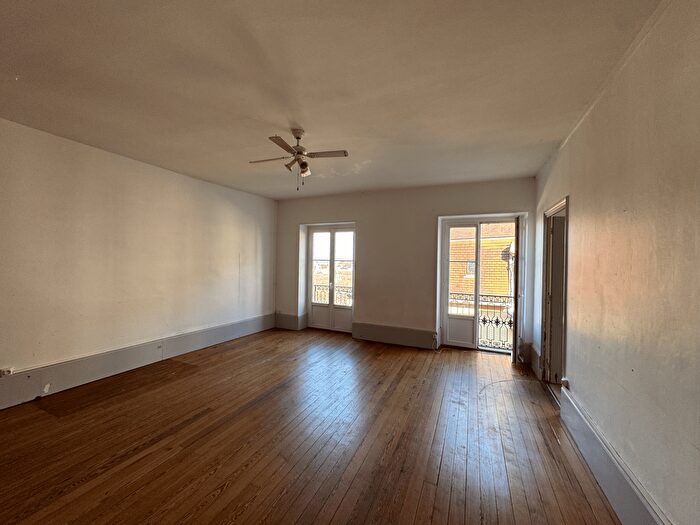 Appartement à vendre - Autun, Centre-ville - 5 pièces - 4 chambres