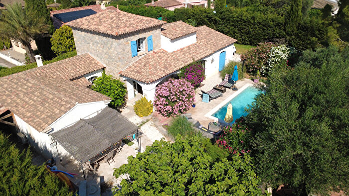 Le Muy : Maison 6 pièces à vendre