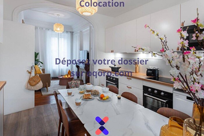 Maison à louer - Centre-Max Barel-Centre Nord, Vénissieux - 9 pièces - 8 chambres