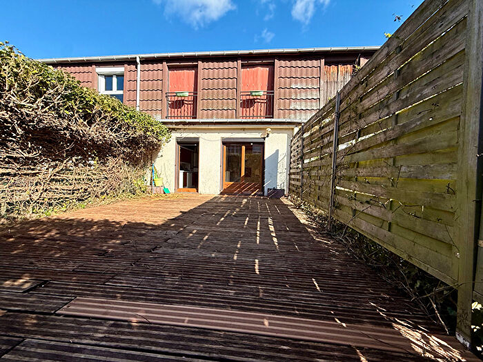 Maison à louer - La Queue-en-Brie - 5 pièces - 4 chambres