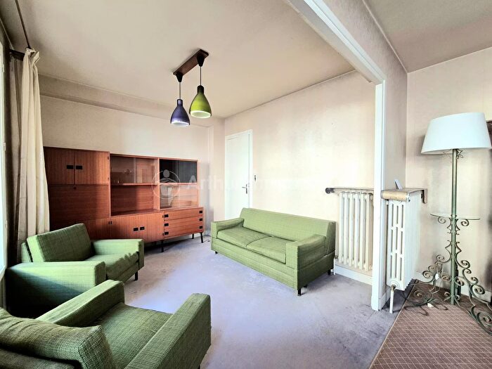 Appartement à vendre - Clermont-Ferrand, Vallières, Sallins, Poncillon - 4 pièces - 3 chambres