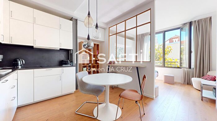 Appartement 2 pièces à vendre - Asnières-sur-Seine, Bécon, Bourguignons