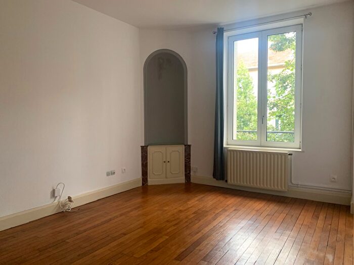 Nancy, Poincaré, Foch, Anatole France, Croix de Bourgogne : Appartement 3 pièces à louer