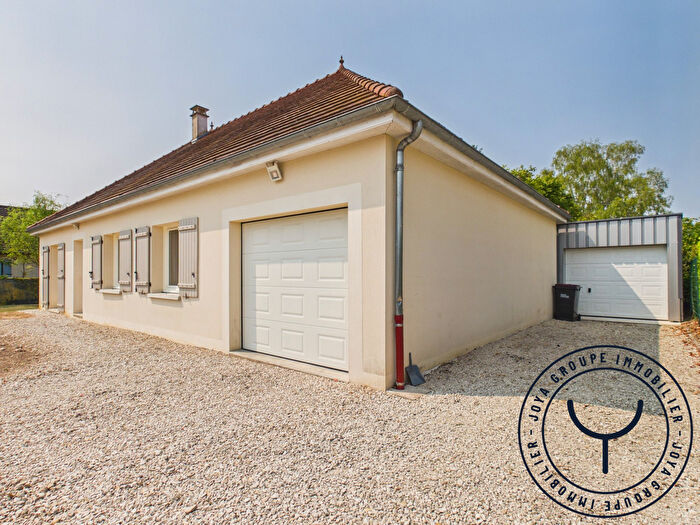 Maison 5 pièces à Estissac, à vendre