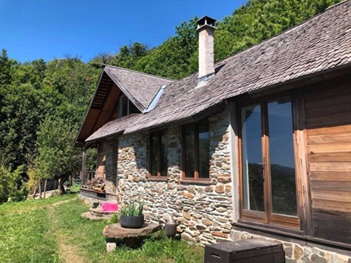 Maison à vendre - Saint-Frézal-de-Ventalon - 4 pièces - 3 chambres