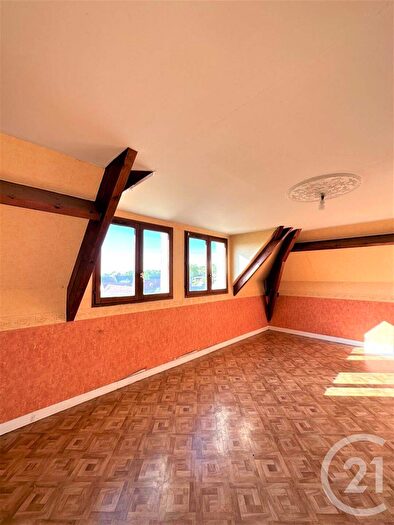 Issou - Appartement 3 pièces à louer
