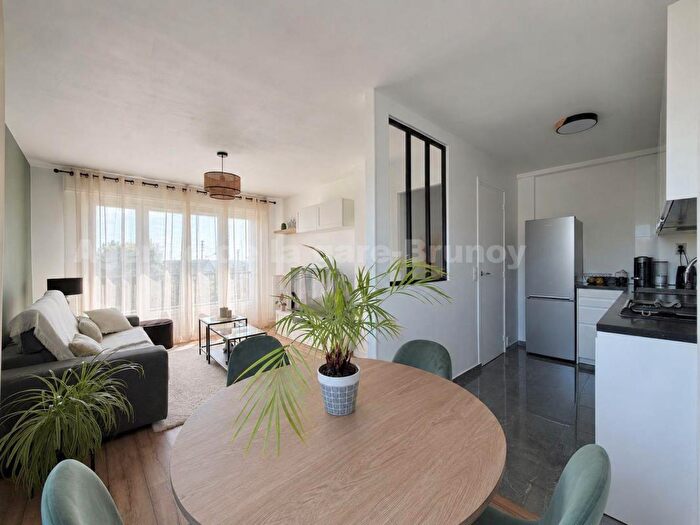 Brunoy, Centre-ville - Appartement 3 pièces à vendre