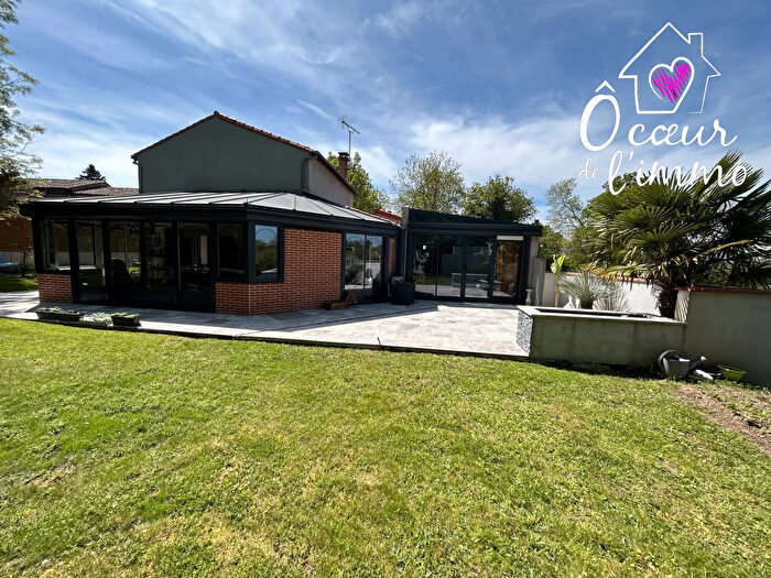 Maison 7 pièces à vendre à Nuaillé