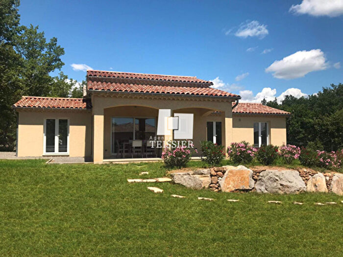 Maison à vendre - Ruoms - 4 pièces - 3 chambres