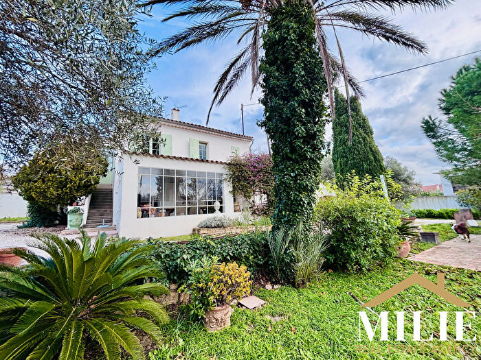 Maison à vendre - Sanary-sur-Mer, La Poussarague - 5 pièces - 3 chambres