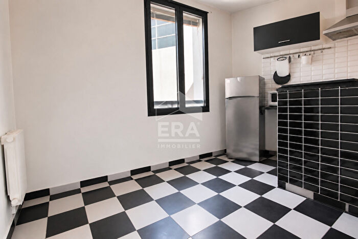Appartement 2 pièces à vendre - Clichy, République, Victor Hugo