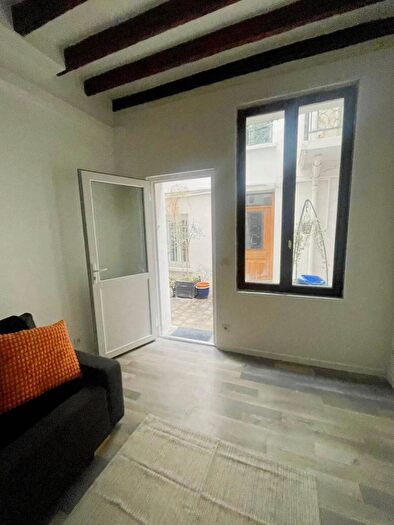 Appartement à louer - Saint Lambert, Paris ème arrondissement - 1 pièce