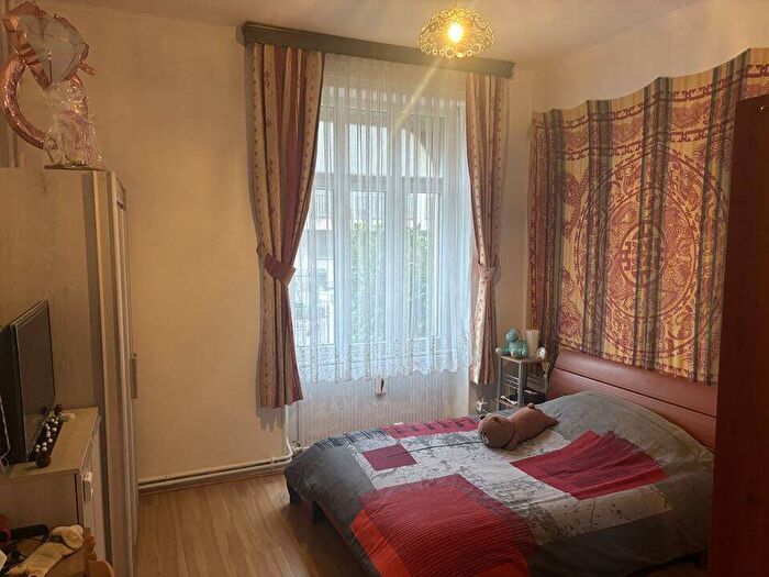 Appartement à louer - Metz - 3 pièces - 2 chambres