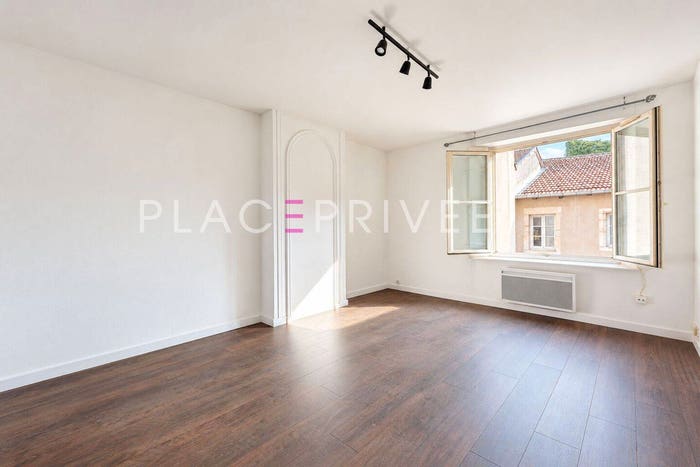 Appartement 2 pièces à Centre Ville-Charles III, Nancy, à louer
