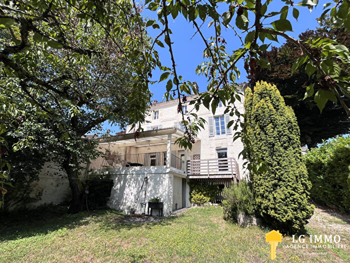 Maison à vendre - Mortagne-sur-Gironde - 6 pièces - 5 chambres