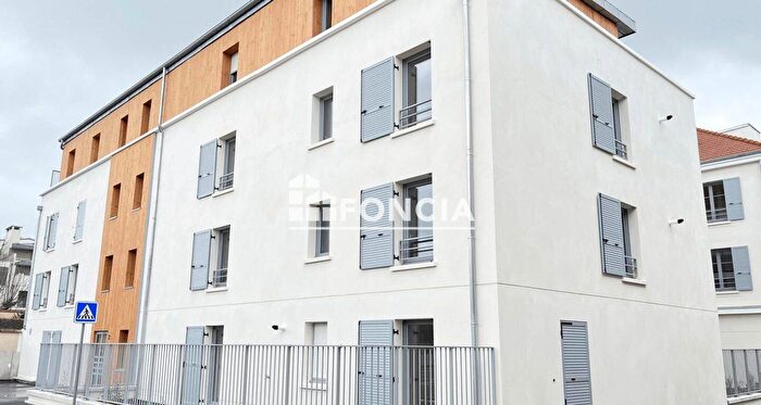 Appartement 3 pièces à General de Gaulle-Iles, Montfermeil, à louer