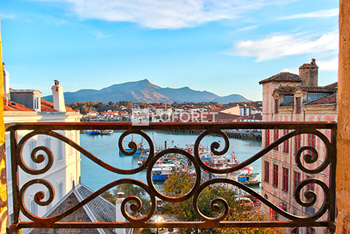 Appartement à vendre - Saint-Jean-de-Luz, Centre-ville - 3 pièces - 2 chambres