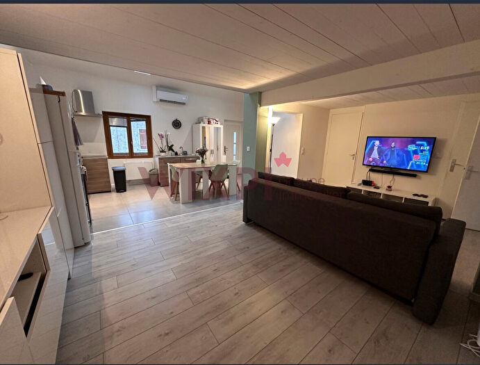 Appartement à vendre - Saint-Pierre-de-Chandieu - 4 pièces - 3 chambres