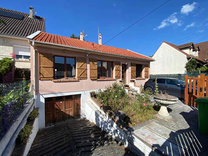 Maison à vendre - Paray-Vieille-Poste - 5 pièces - 3 chambres