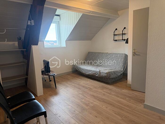 Appartement à louer - Périgueux, Centre-ville, La Gare, Saint-Martin - 1 pièce