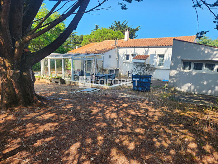 Maison à vendre - Saint-Georges-dOléron, Domino, Chaucre, Epinouses, Grand Cluseau, Coquettes - 5 pièces - 4 chambres