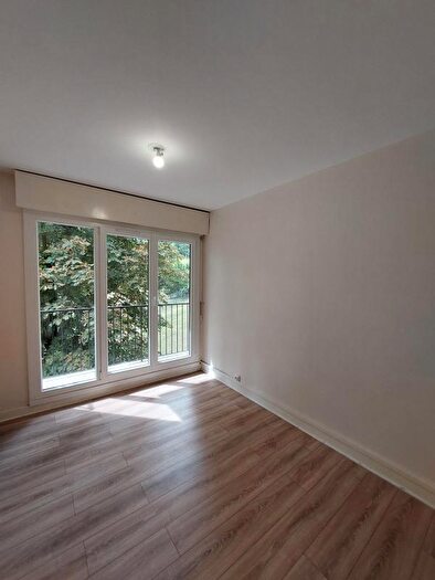 Appartement à louer - Rueil-Malmaison, Buzenval - 4 pièces - 3 chambres