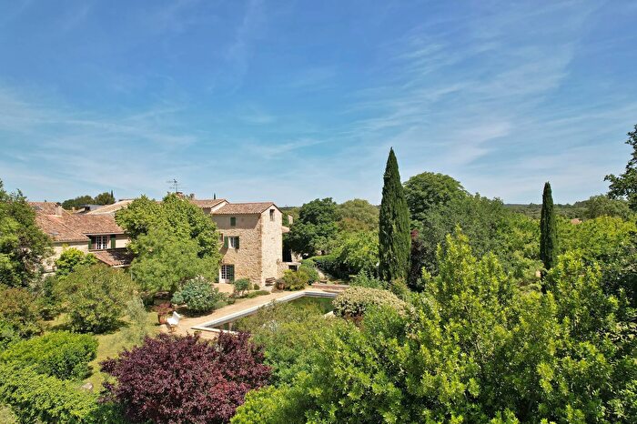 Maison 15 pièces à Uzès, à vendre