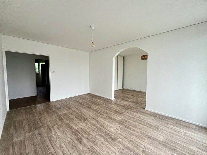 Appartement à louer - Palmer, Cenon - 4 pièces - 2 chambres