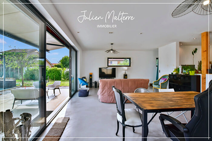 Maison à vendre - Saint-Just-Saint-Rambert, Saint-Rambert - 6 pièces - 4 chambres