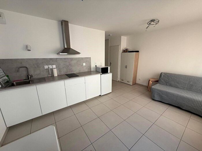 Appartement à louer - Bron - 1 pièce