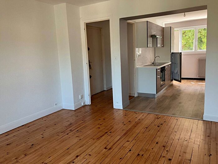 Estressin, Vienne : Appartement 3 pièces à louer