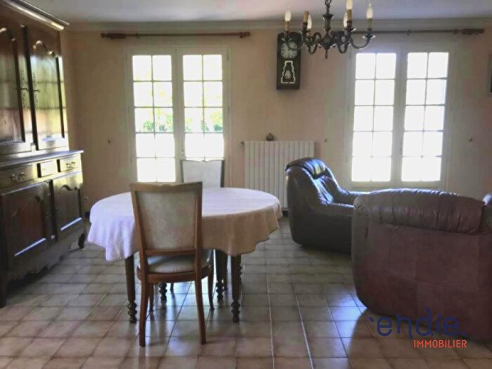 Maison à vendre - Saint-Jean-de-Sauves - 5 pièces - 4 chambres