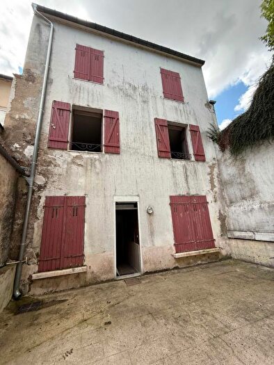 Bourbonne-les-Bains - Maison 7 pièces à vendre