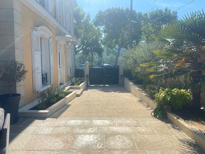 Maison 5 pièces à vendre à Villeneuve-la-Garenne, Centre-ville