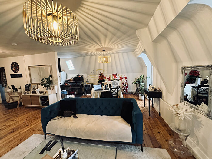 Appartement à vendre - Bourges, Centre-ville, Charlet, Lahitolle, Pignoux, Sembat - 3 pièces - 2 chambres