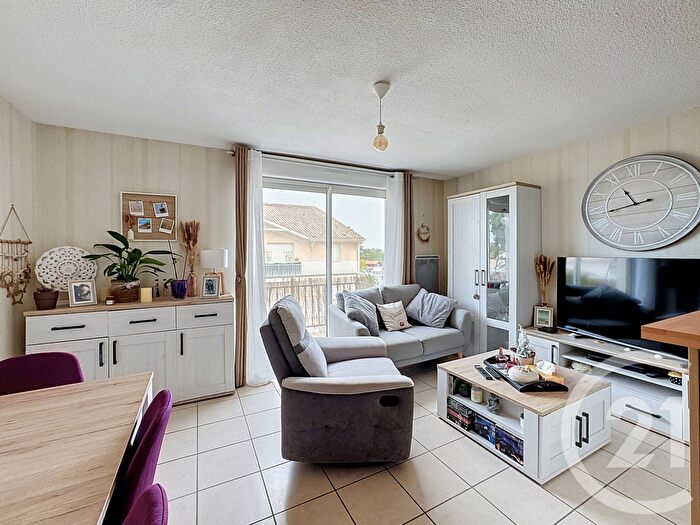 Gujan-Mestras, Centre-ville : Appartement 3 pièces à vendre
